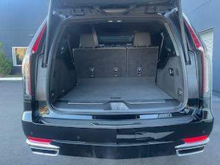 Cadillac Escalade ESV - First class transportation to airport, meetings ...